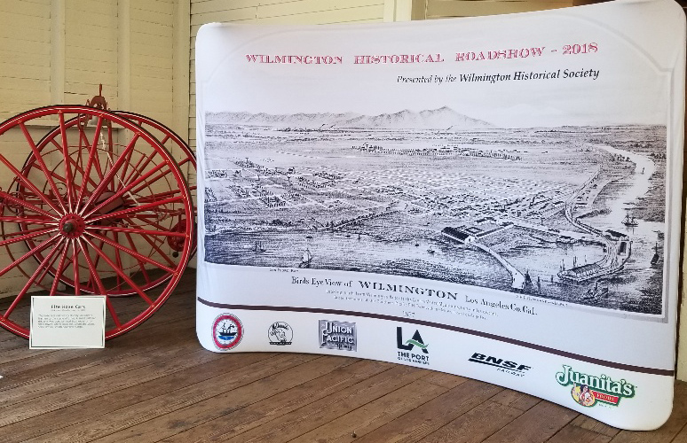 Best Easy Set Up Displays for Museums - Lush Banner Blog